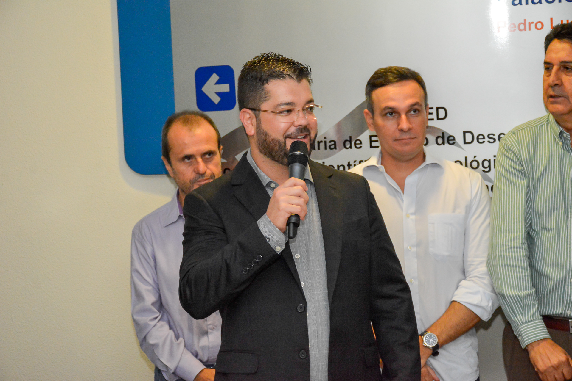 Leandro Ribeiro deixa a Secretaria Estadual de Desenvolvimento ...