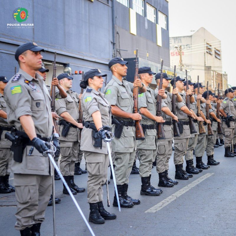 PMGO participa de desfile cívico-militar em comemoração ao aniversário ...