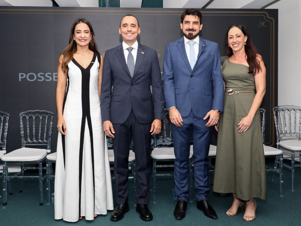 Empossados 20 novos procuradores do Estado de Goiás - PGE