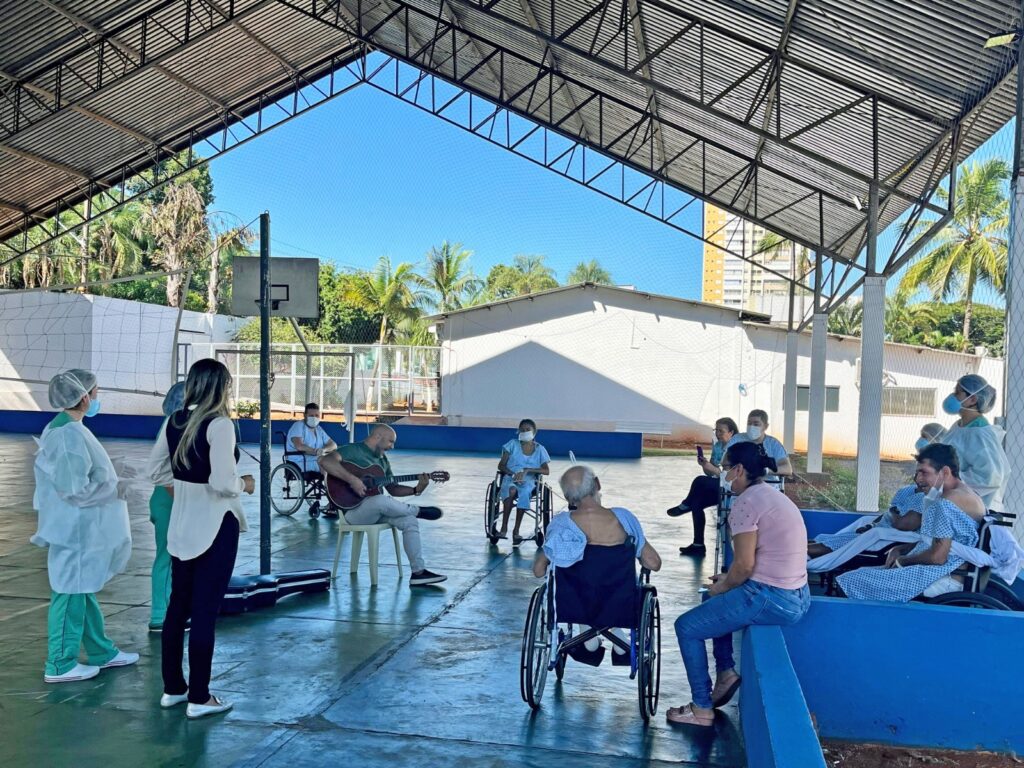 Projetos Passeio Terapêutico e Musicalidade reforçam humanização no ...